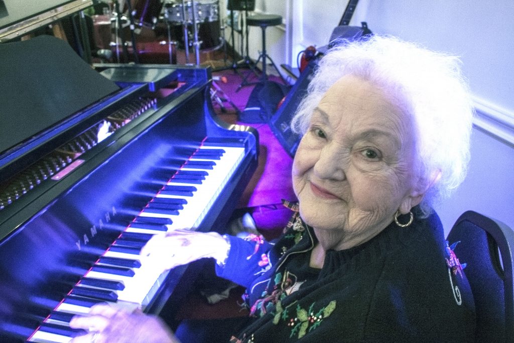 Play it again, Doris: Pianist has dazzled Wichita since the ‘40s - The ...