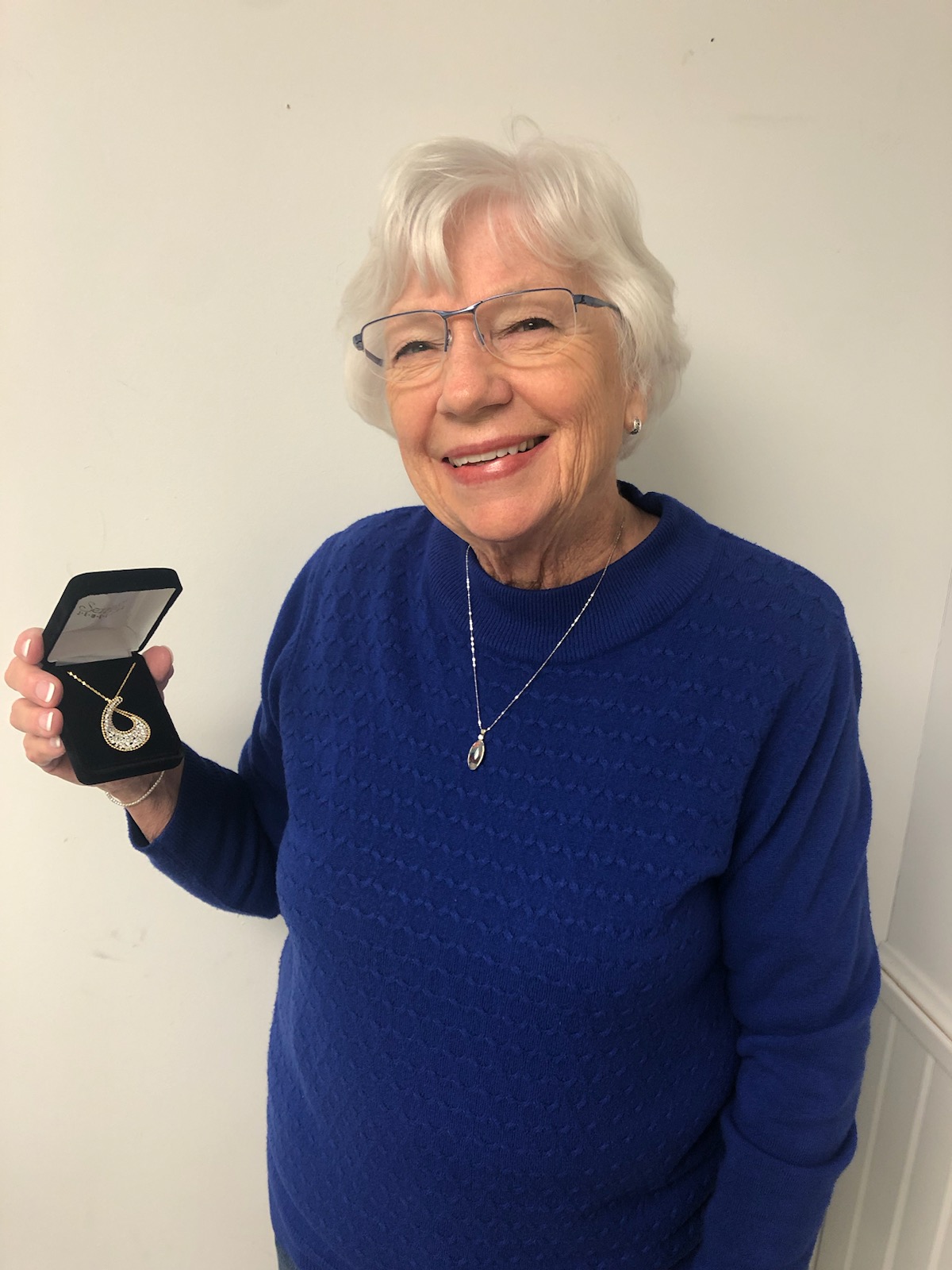 Diamond necklace winner - The Active Age